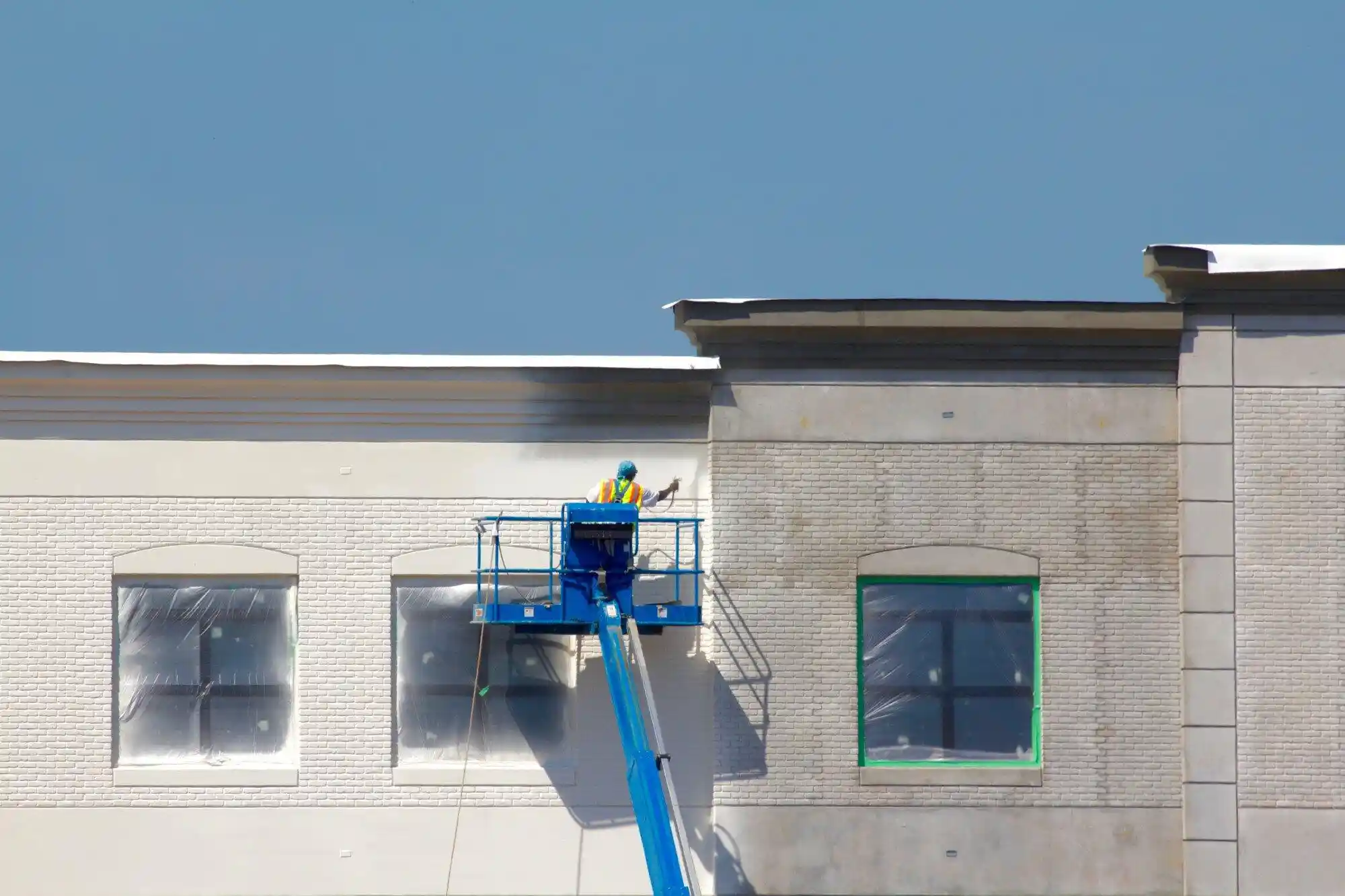 Top 11 Mistakes to Avoid in Commercial Building Painting